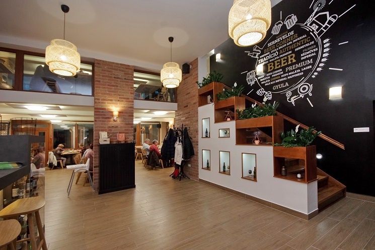 Beer Corner Pub & Restaurant Gyula - Programturizmus
