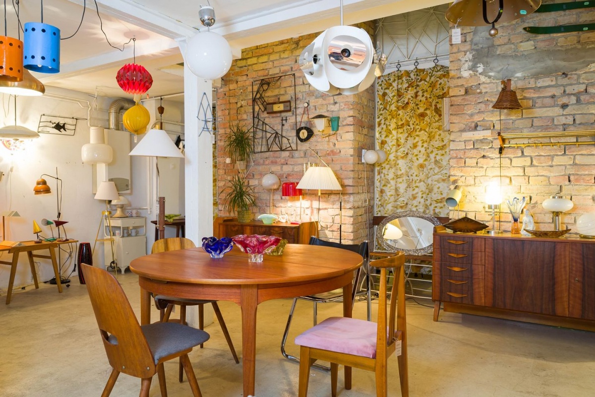 Fabrika Mid-Century Bútor és Lakberendezési Studió Budapest ...