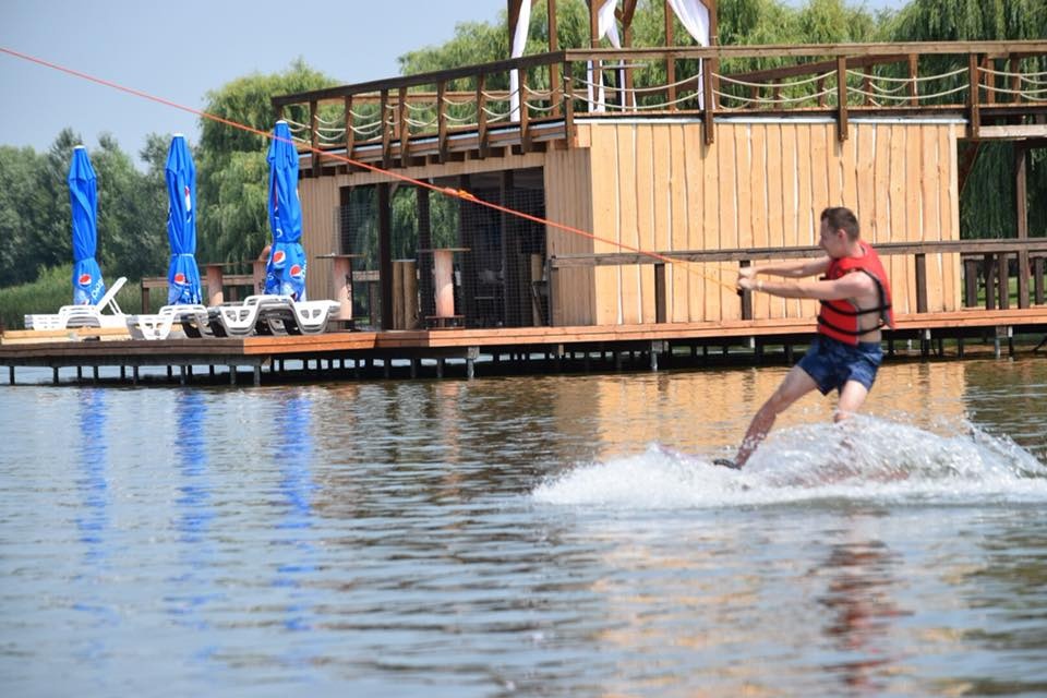 Leveleki wakeboard és vízisí centrum - Programturizmus