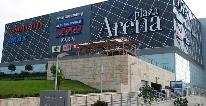 Arena Mall Bevásárlóközpont Budapest - Programturizmus